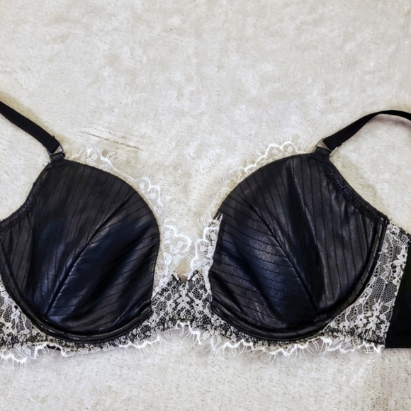 Victoria's Secret | Intimates & Sleepwear | New Victorias Secret Very ...